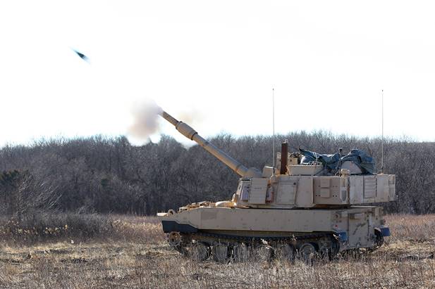 018-013 M109A7 Paladin - News Radio KMAN