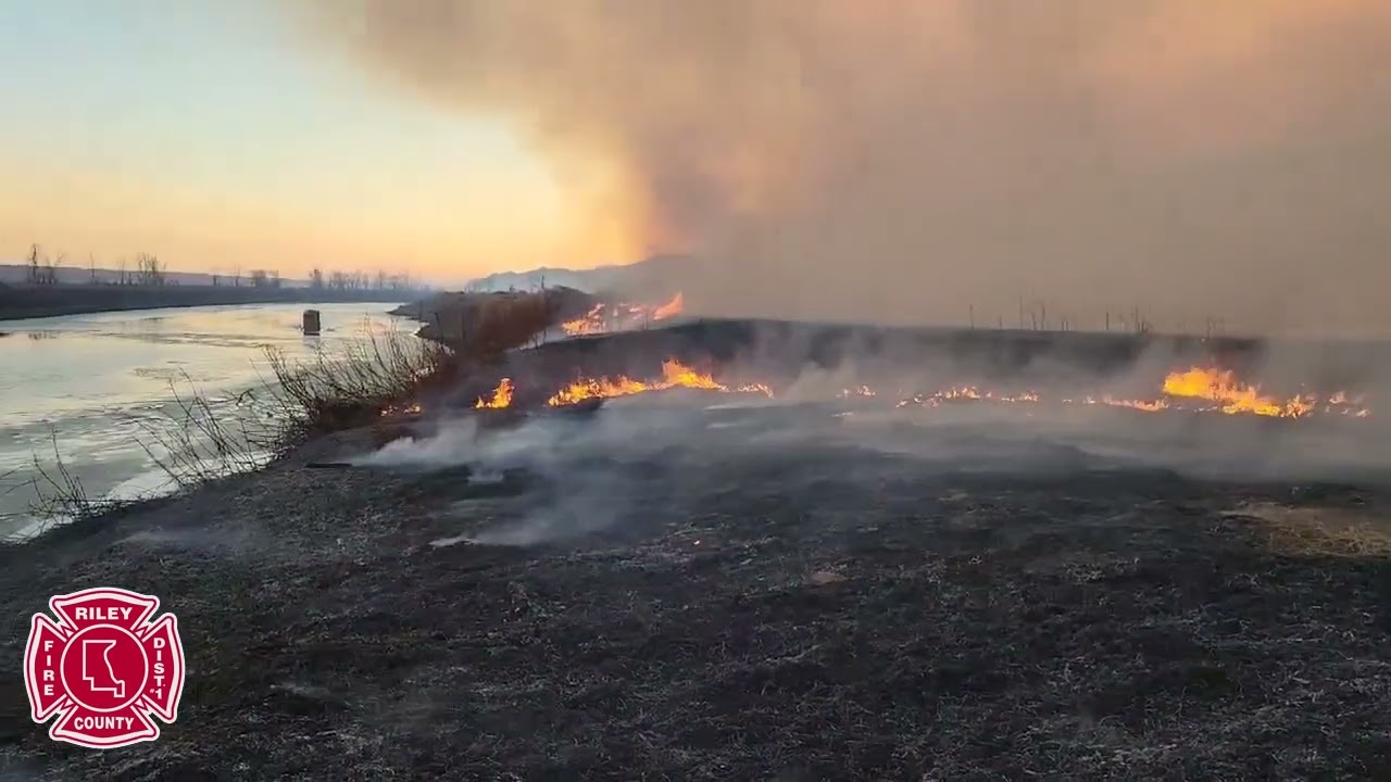 Fire officials say North Riley County wildfire burned over 700 acres ...