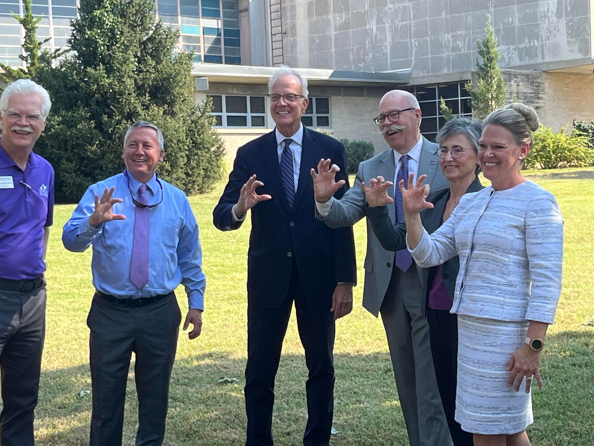 Sen. Moran tours Shellenberger Hall as K-State seeks federal ...