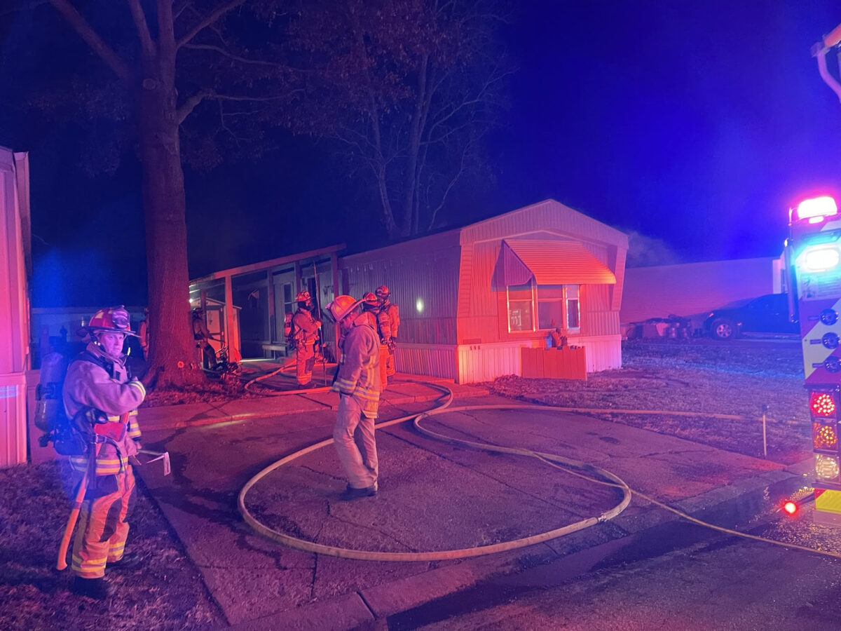 Manhattan mobile home destroyed by fire - News Radio KMAN