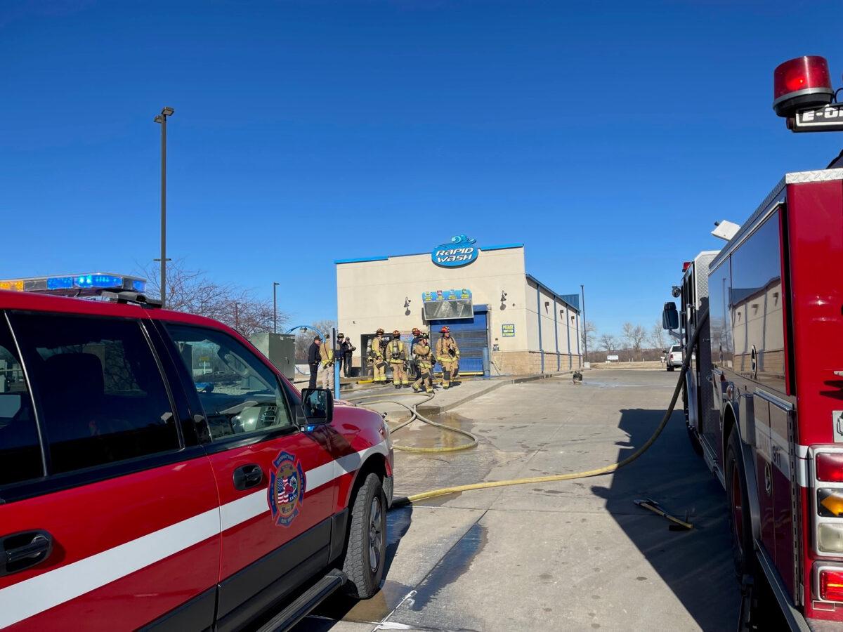 Manhattan car wash fire quickly extinguished - News Radio KMAN