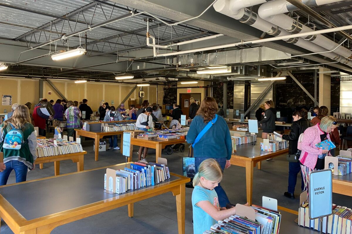 Manhattan Public Library Hosts its Annual Book Sale – 101.5 K-Rock ...