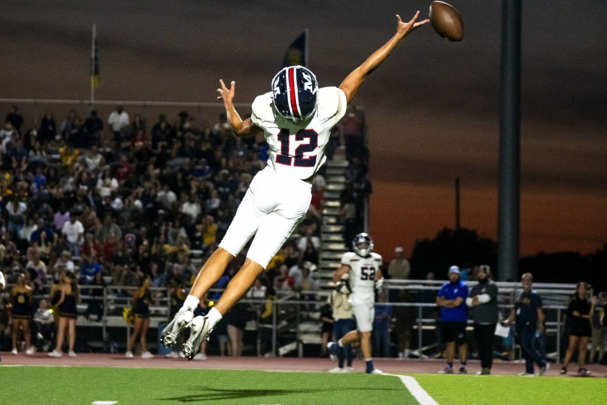 MHS football's Dunnigan duo boosting playoff push - News Radio KMAN
